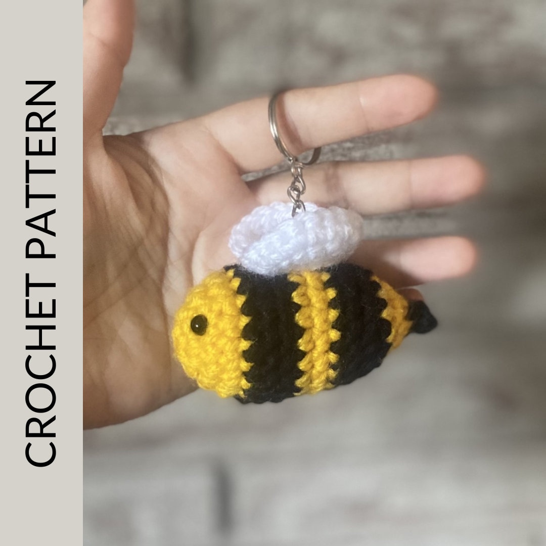 Crochet Bee Keychain Pattern. Crochet DIY Tutorial PDF Download ...