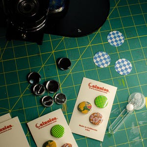 Vintage Style Button Pins Origami Print - 3 Pack - 1 Inch - 25mm ...