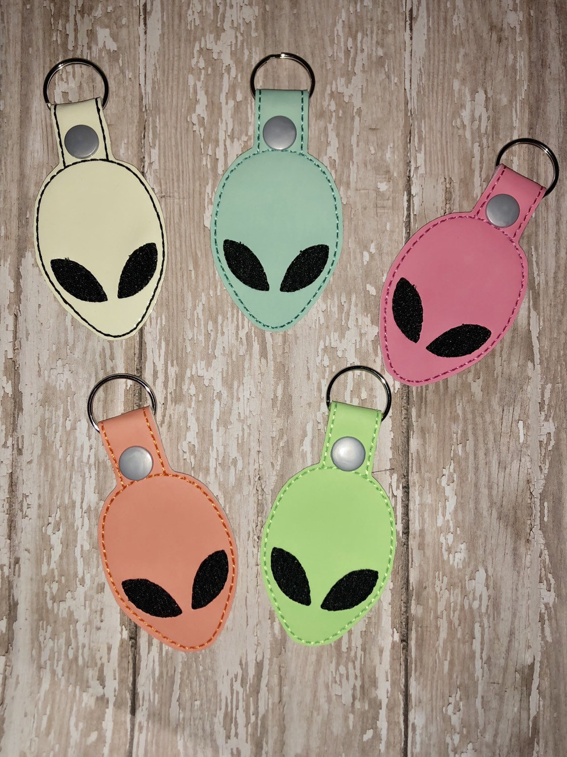 Alien Keyfob Keychain Key Chain Glow in the Dark Area 51 | Etsy