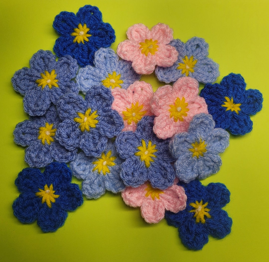 Crochet Forget Me Not Ornaments: Flower Applique Set of 4 - Etsy