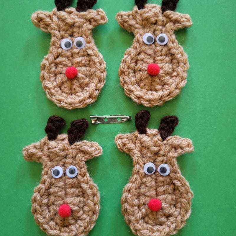 Reindeer Pin - Etsy