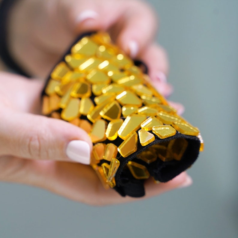 Gold Mirror Face Mask Minimalist Style by ETERESHOP_M100 - Etsy