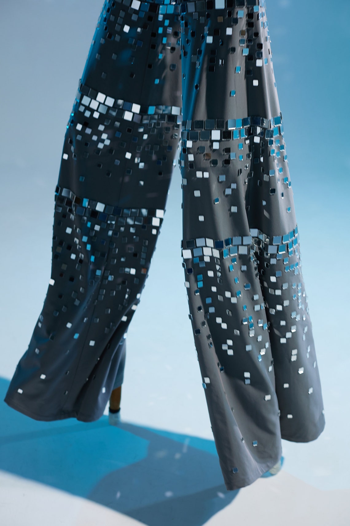 Sequin Silver Mirror Stilt Walker/ Female Mirror Dress / Christmas ...