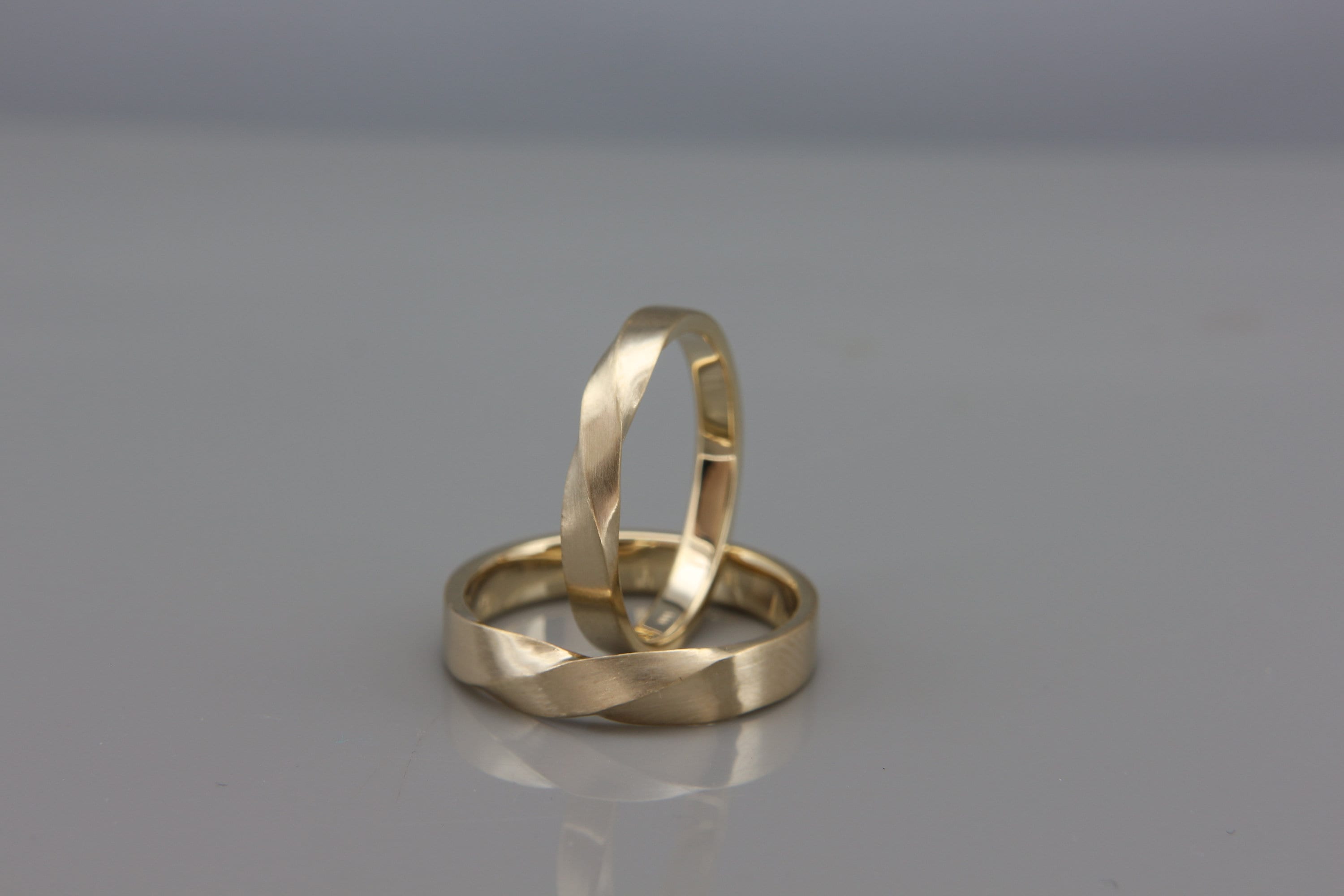 Matching Mobius Wedding Bands His and Hers Mobius wedding | Etsy