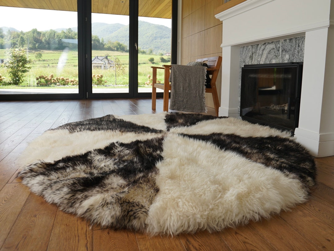 GIANT SHEEPSKIN Round White and Black Throw Genuine Leather Sheep Skin ...