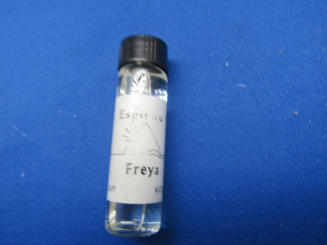 Freya Oil by Espiritu, Ritual Oil, 2 Drams - Etsy