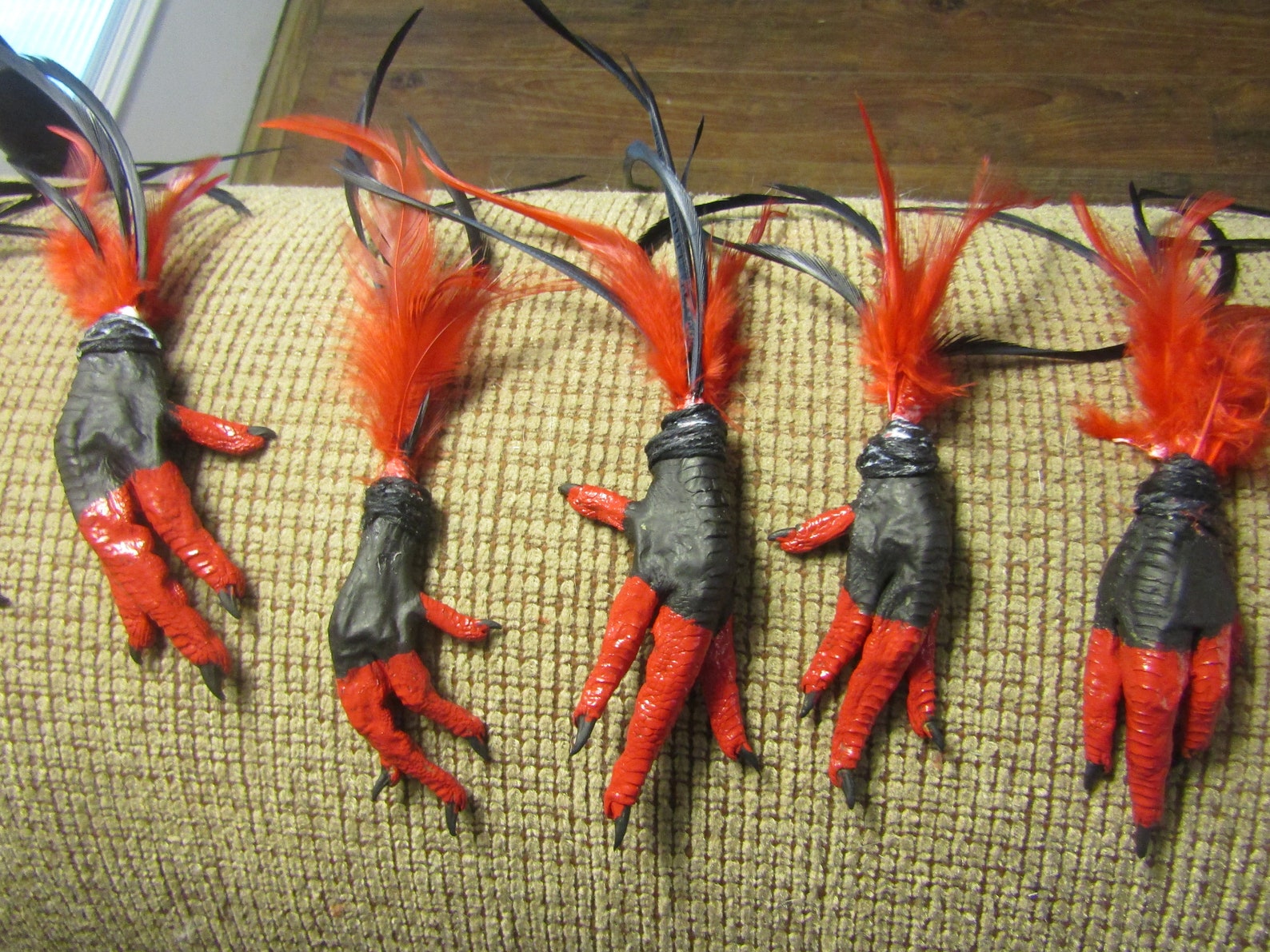 Reversing Red and Black Chicken Foot, Pata De Gallina - Etsy