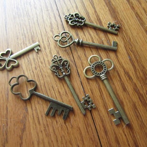 Hekate, Hecate and Her 9 Keys, Queen of the Witches, Keys - Etsy