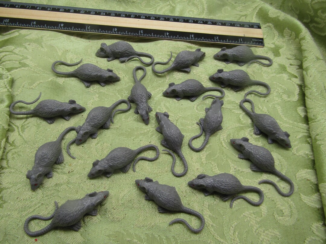 2" Rubber Gray Mice, Lot of 18 - Etsy