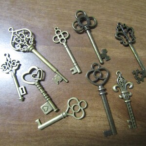 Hekate, Hecate and Her 9 Keys, Queen of the Witches, Keys - Etsy