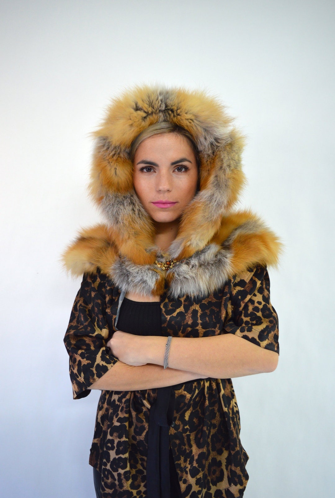 Red Fox Fur Hooded Cape: Genuine Fur Pelt, Strass Closure - Etsy