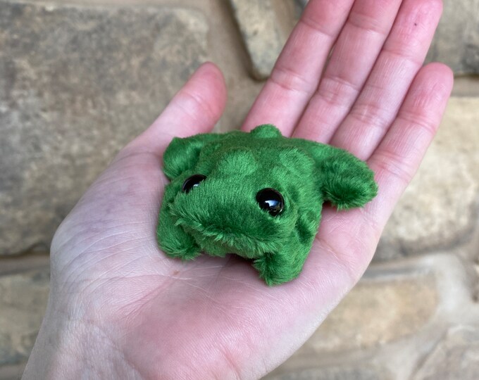 Mini Pickle Frog Plush// Mini Pocket Frog// Bean Bag Frog// Toad ...