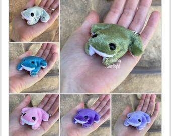 Valentine's Frog Plush// Chocolate Frog Plushie// Pocket Frog// Bean ...