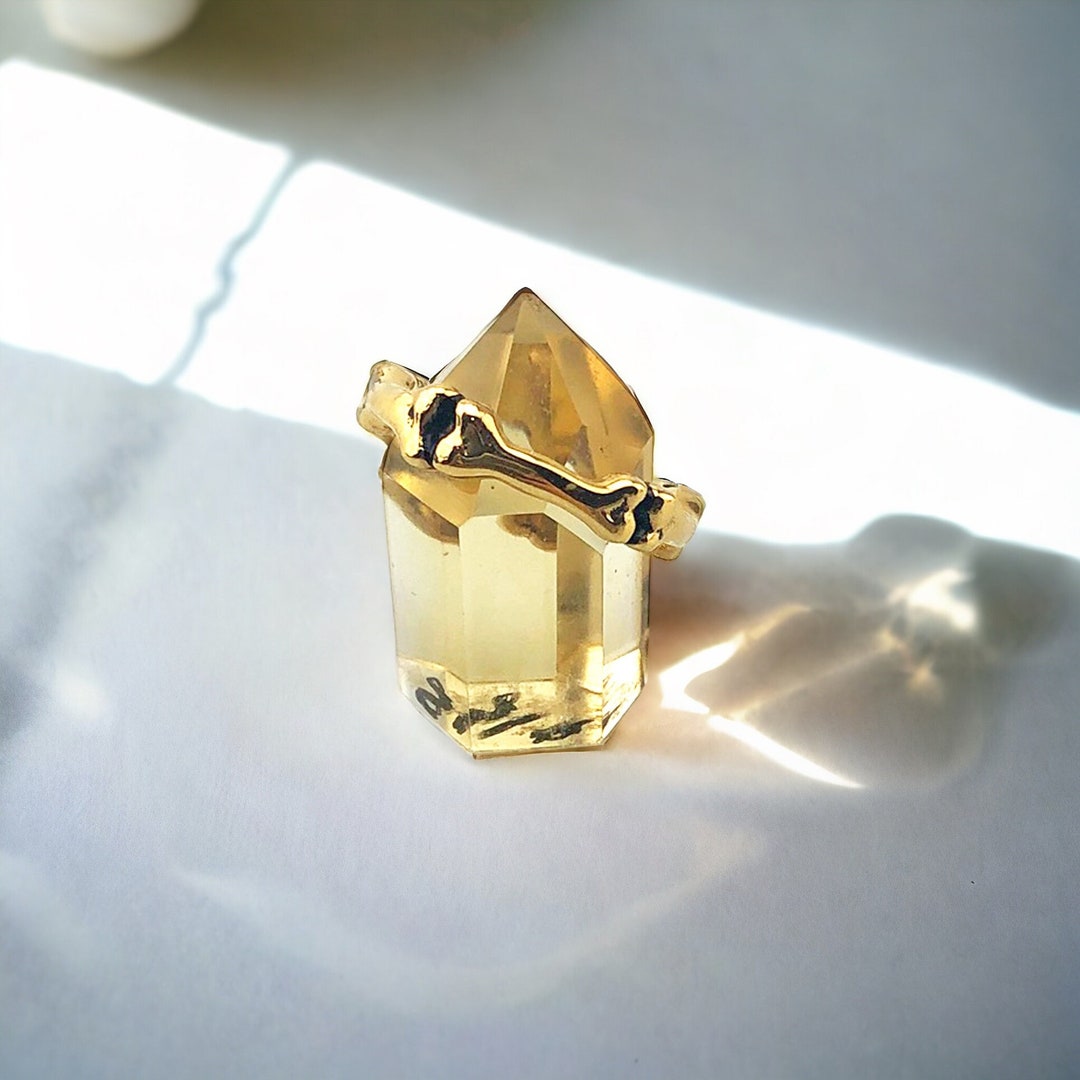 Deep Six Ring in Gold - Etsy