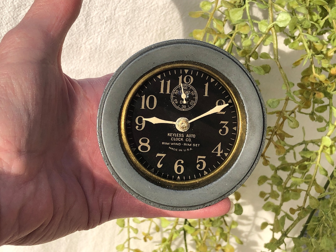 Vintage Automotive Clock, Keyless Auto Clock Co Rim Wind Rim Set Made ...