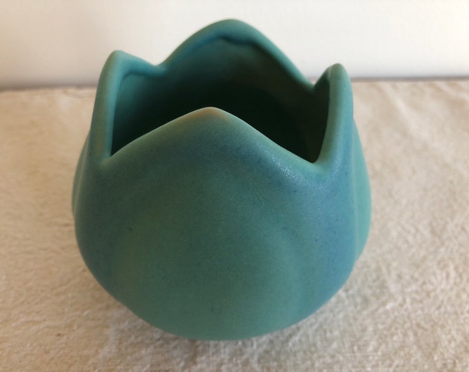 Van Briggle Pottery, Blue Tulip Van Briggle Pottery Vase, 2 Tone Blue ...