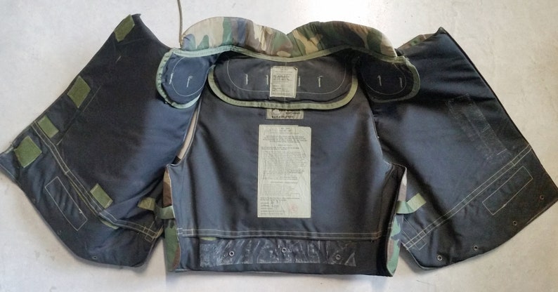 Vintage US Military Surplus OTV Body Armor Vest, Woodland Camo, Size ...