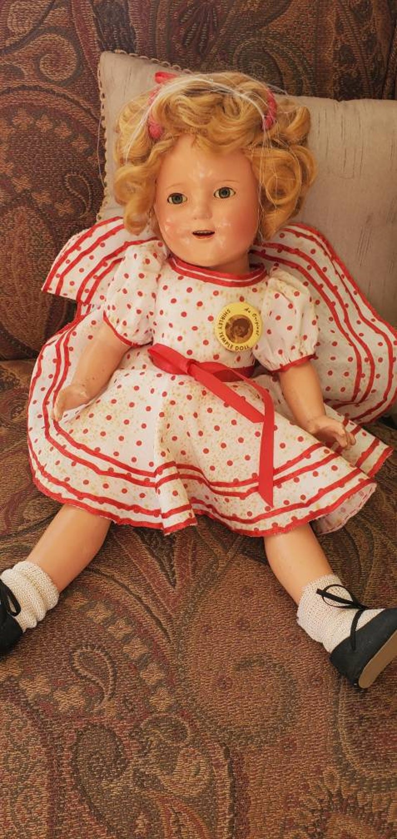Doll Shirley Temple Mint Antique Composition Original Wig Metal Pin