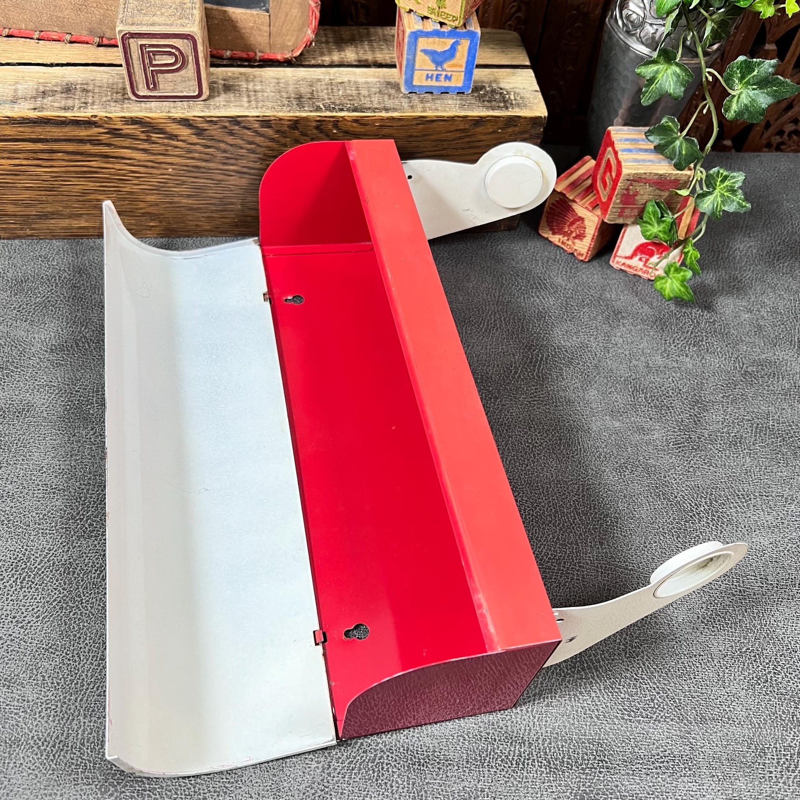 Wall Hanging Wax Paper Dispenser Vintage Retro MCM Kitchen Decal Flower ...