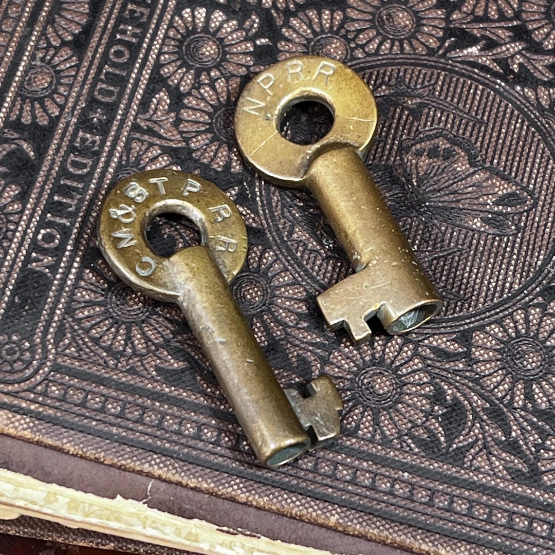 Choice of Railroad Brass Keys - C. M. & STP RR Loeffelholz or NPRR ...