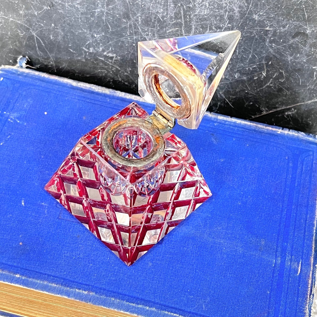 Crystal Pyramid Inkwell Vintage Crisscross Base W/ Red Accents Antique ...