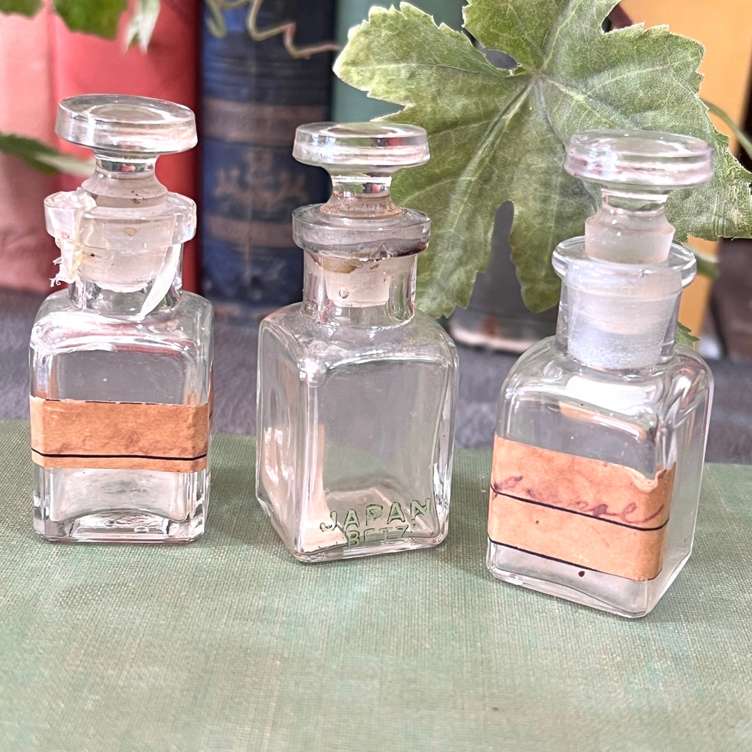 Pharmaceutical / Apothecary Bottles W/original Stoppers Tiny Containers ...