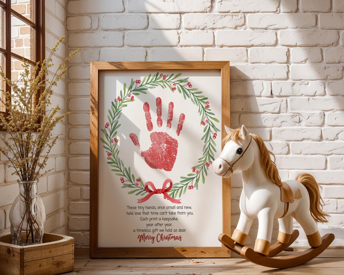 Christmas Handprint Craft for Kids or Newborn Baby, Christmas Handprint ...