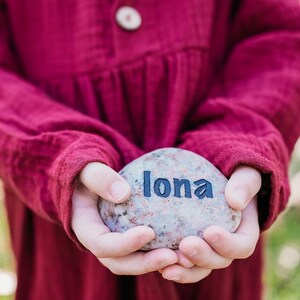 Personalized Name Rocks Customized Gift for Grandma - Etsy