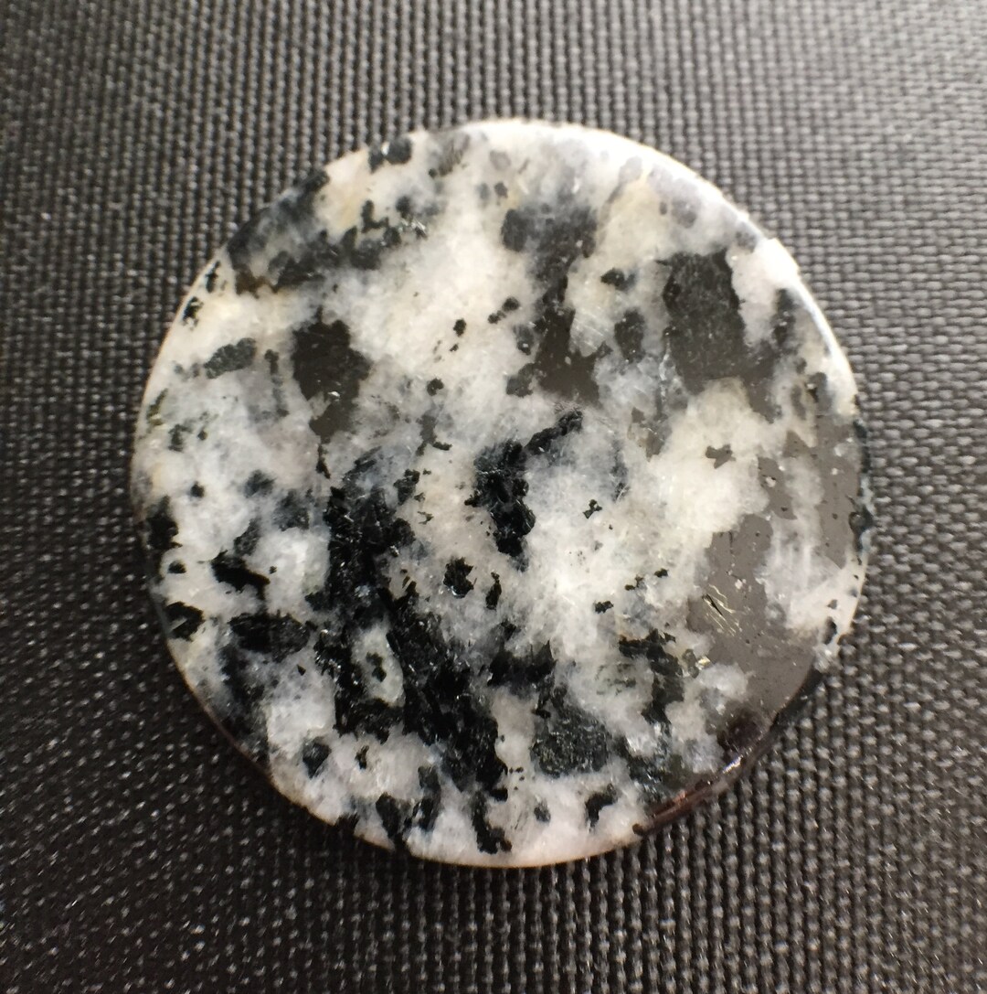 XL Rock Golf Ball Marker Granite Gift for Golfers - Etsy
