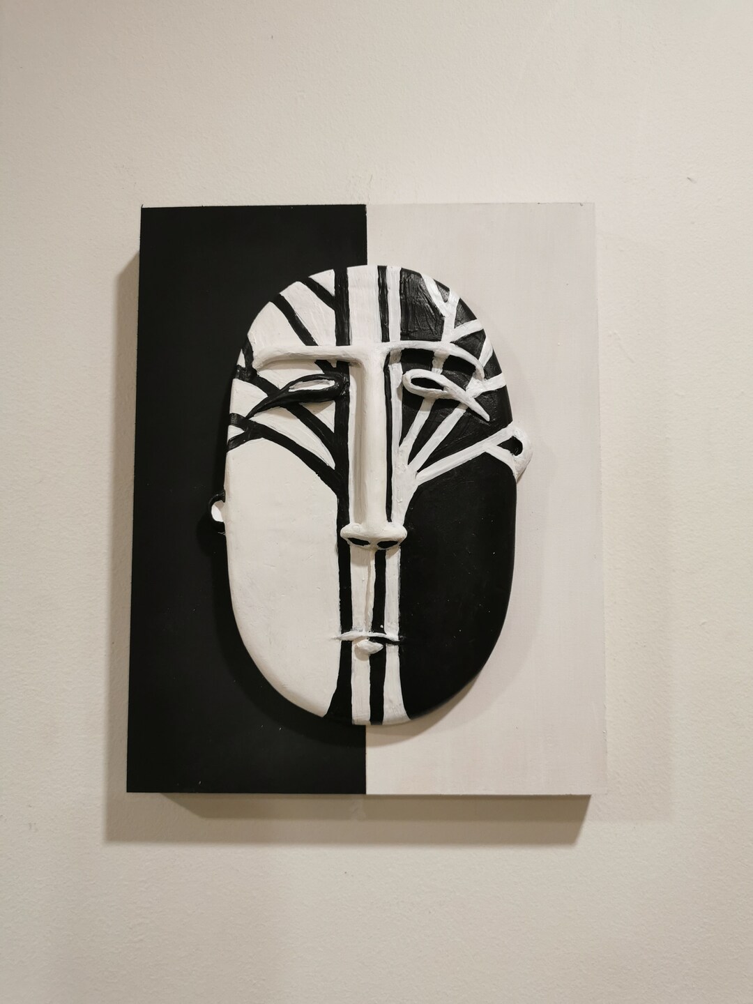 Black and White Tree Face/ Modern Mask /painted Tree Relief / Tree ...