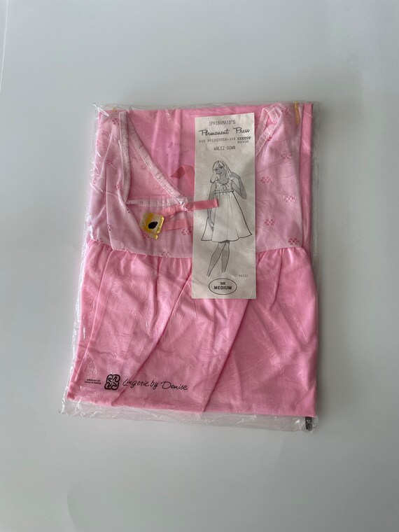1960s Deadstock Pink Springmaid's "Waltz Gown" Babydo… - Gem