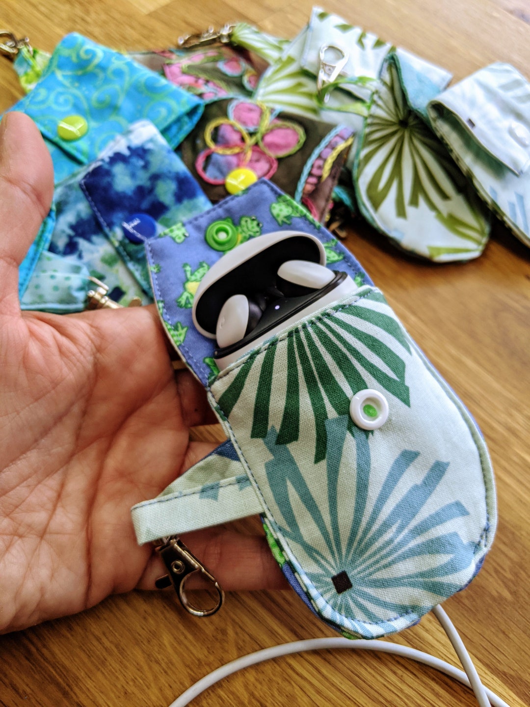 Google Pixel Buds Case Keychain. Series-a Cotton Pixel Buds Case. Green ...