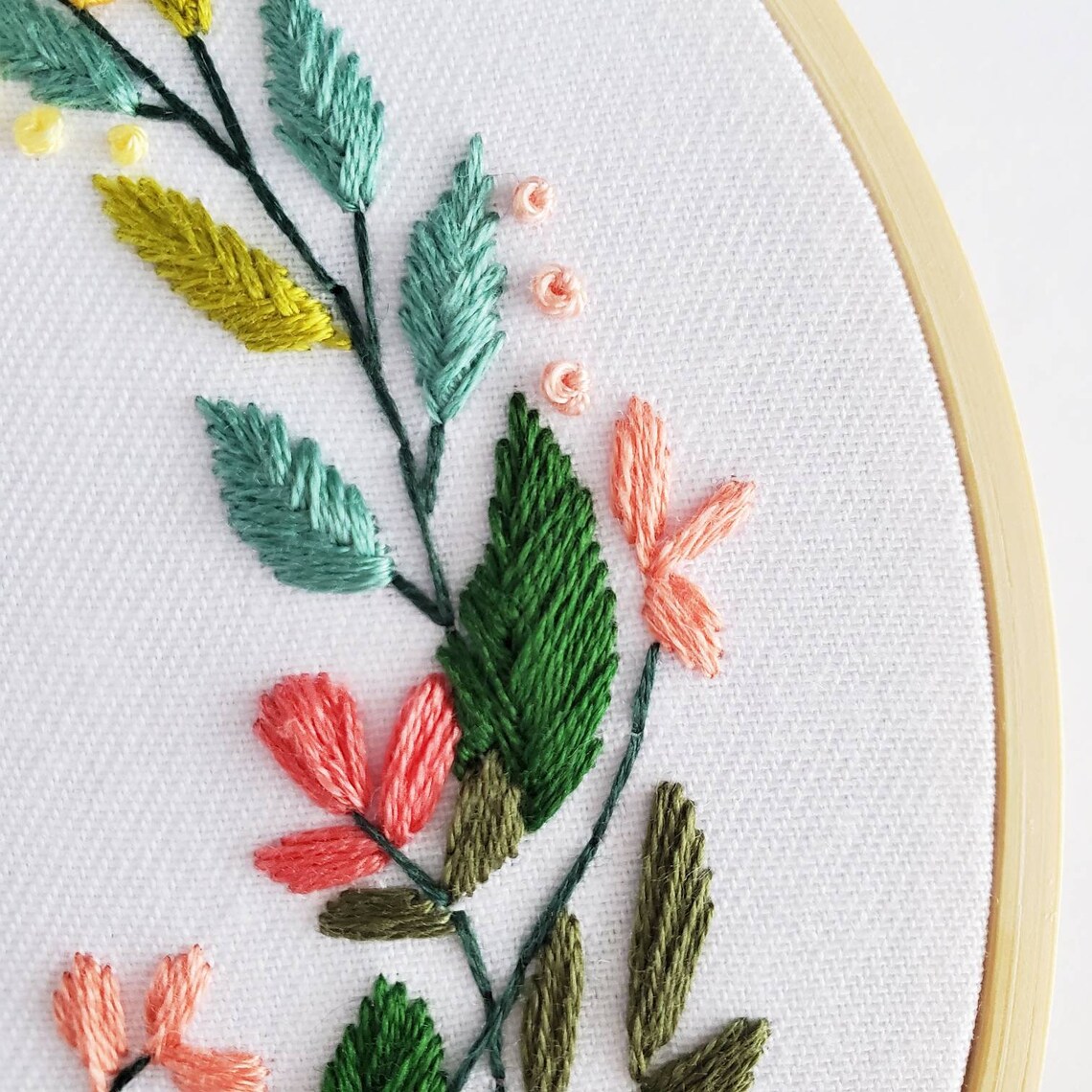 Floral Wreath 01 plain/blank Embroidery Pattern & Guide - Etsy