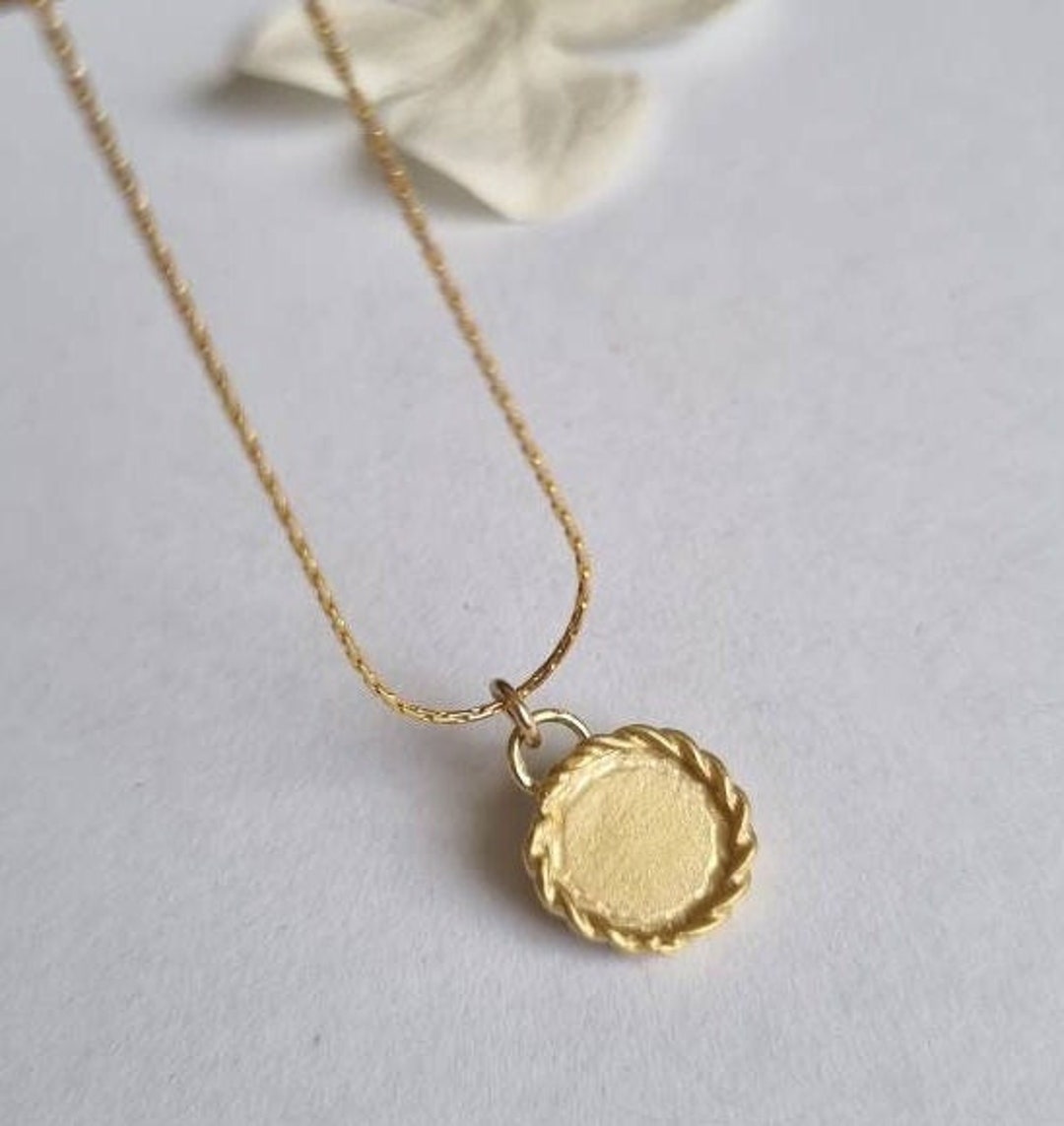 Gold Disc Necklace 14k Gold Necklace Disc Pendant Necklace - Etsy