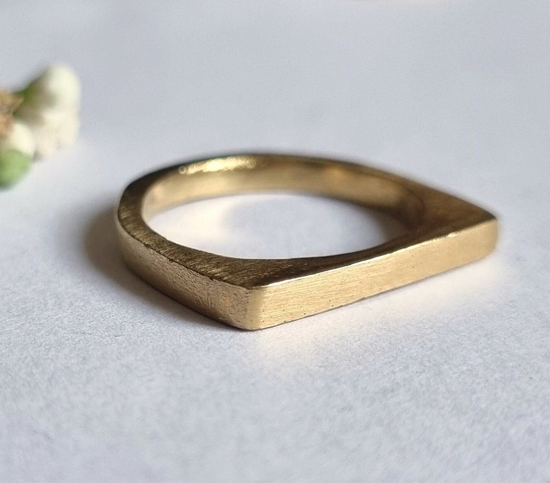 14 Gold Flat Top Ring, Signet Ring Women, Thin Signet Ring, Stacking Rings, Stackable Signet ...