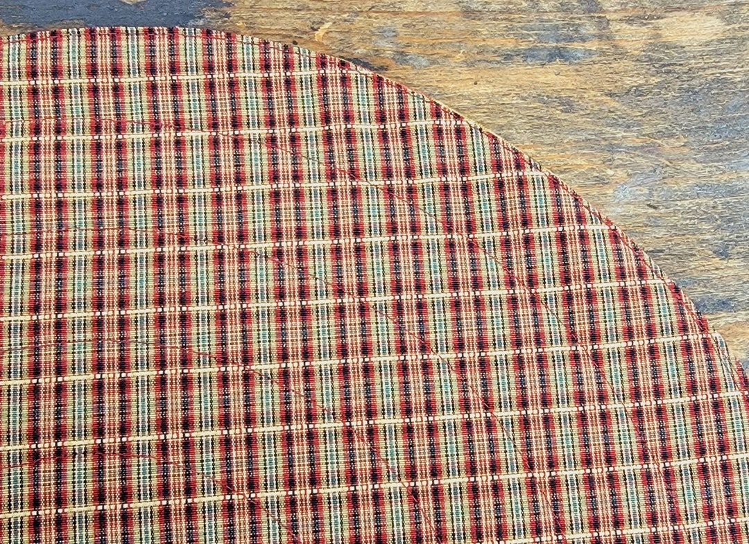 Custom Sized Round Quilted Plaid Centerpiece Mat/table Topper Dark ...