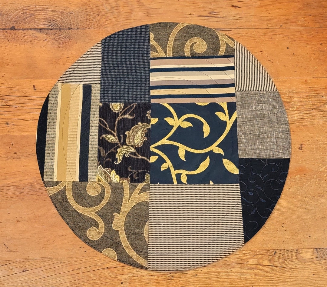 21" Round Quilted Table Topper/centerpiece Mat Multicolor Patchwork ...