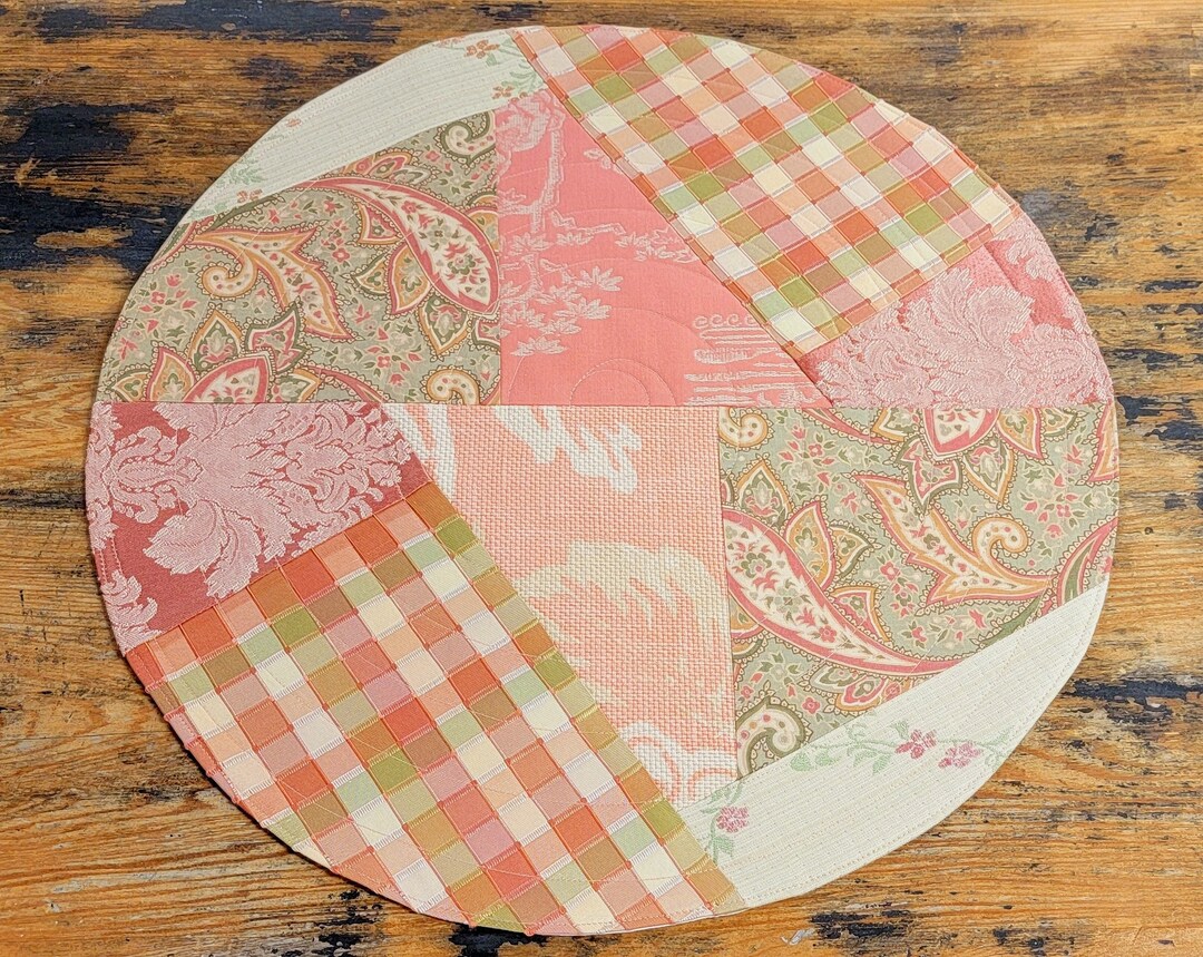 19" Quilted Round Table Topper Runner Centerpiece Mat Peach Pink Blush Patchwork Spring Pastel ...