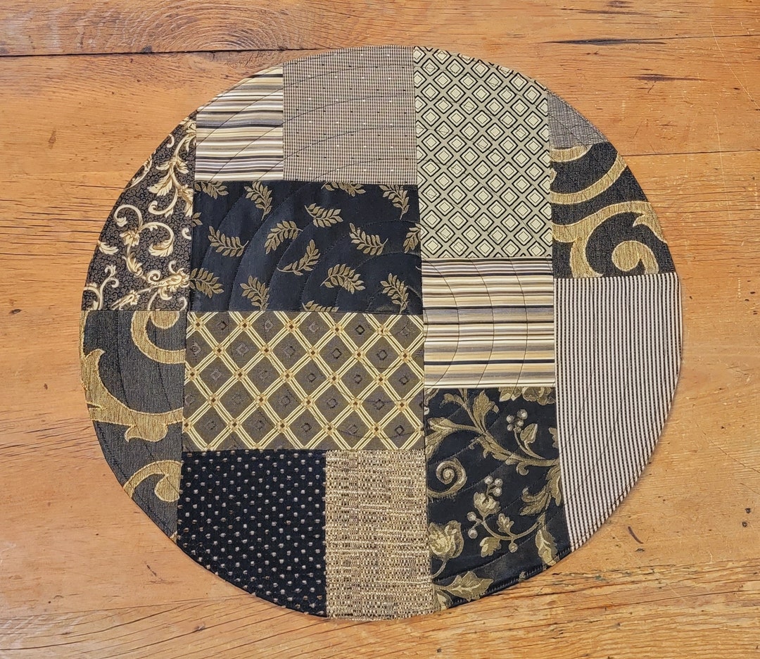 20 Round Quilted Table Topper/centerpiece Mat Multicolor - Etsy