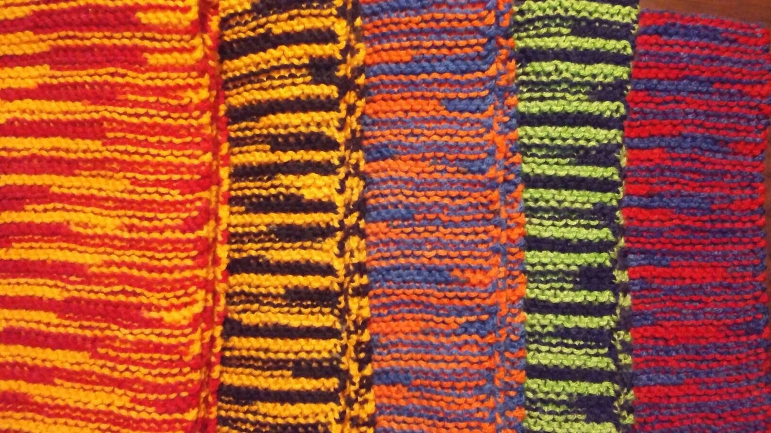 Red & Yellow Sports Team Colors Knitted Scarf ~~ Handmade Knit Child ...