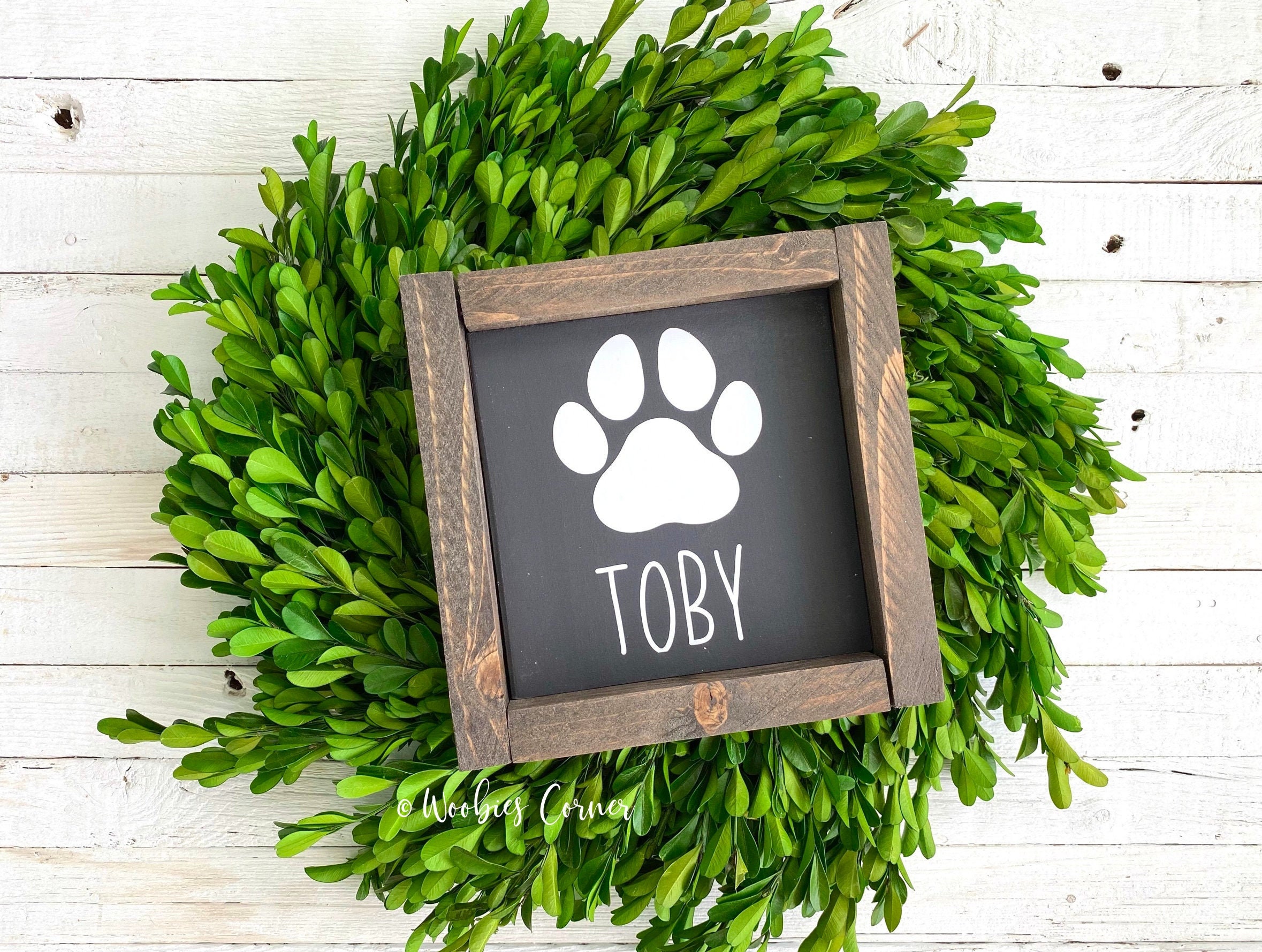 Dog name sign Dog paw sign Wood sign Farmhouse decor Pet | Etsy