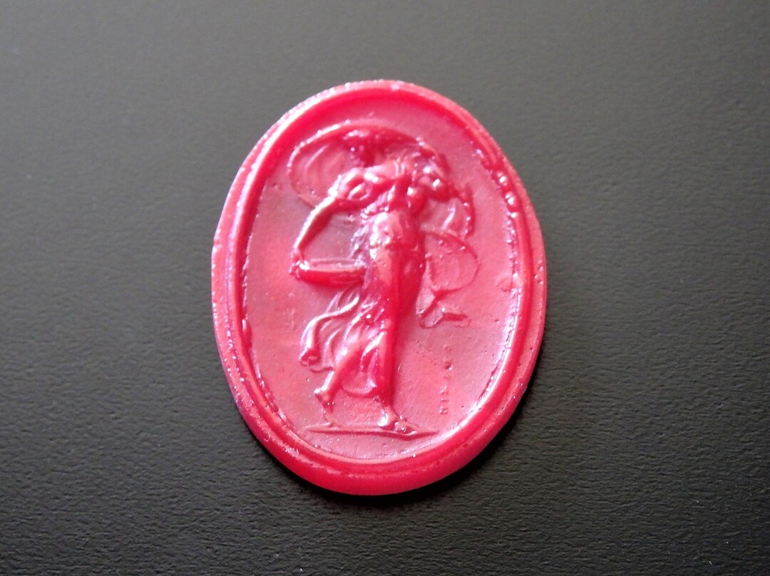 TUCCIA VESTAL VIRGIN Ruby Red Venetian Glass Cameo, Oval ~ 21mmx28mm ...