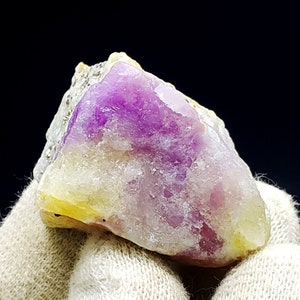 Fluorescent Hackmanite Crystal, Terminated Fluorescent Hackmanite, Raw ...
