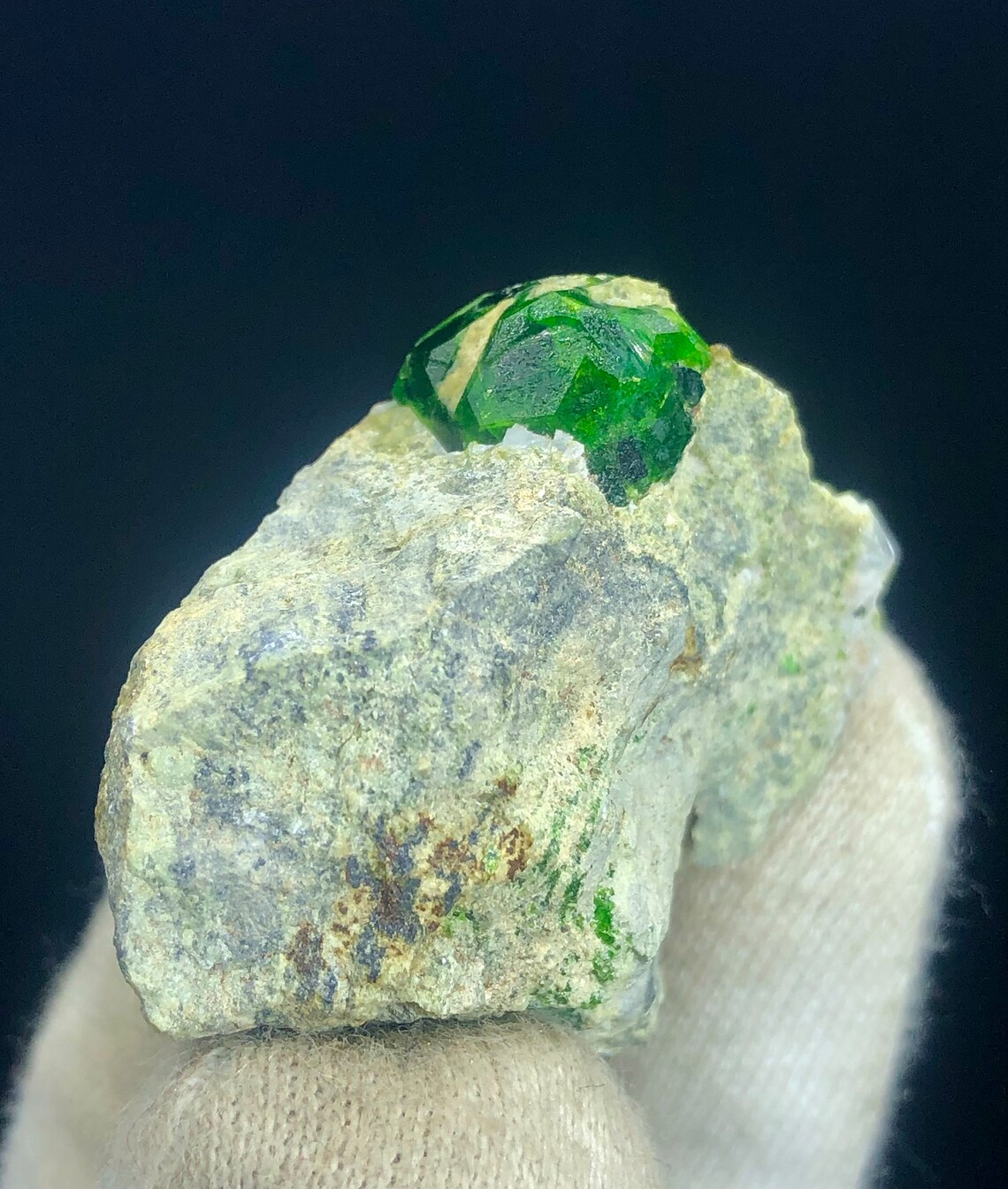 Demontoid Garnet, Green Granet, Garnet Crystal, Demontoid Garnet ...