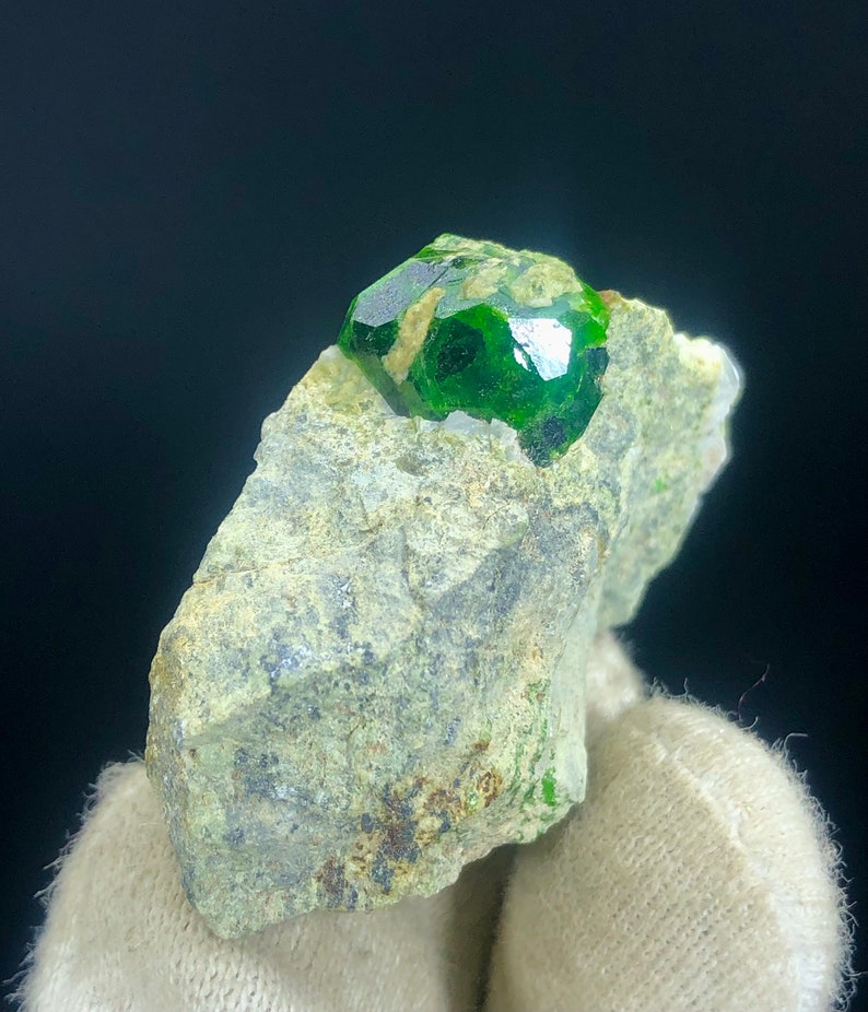 Demontoid Garnet, Green Granet, Garnet Crystal, Demontoid Garnet ...