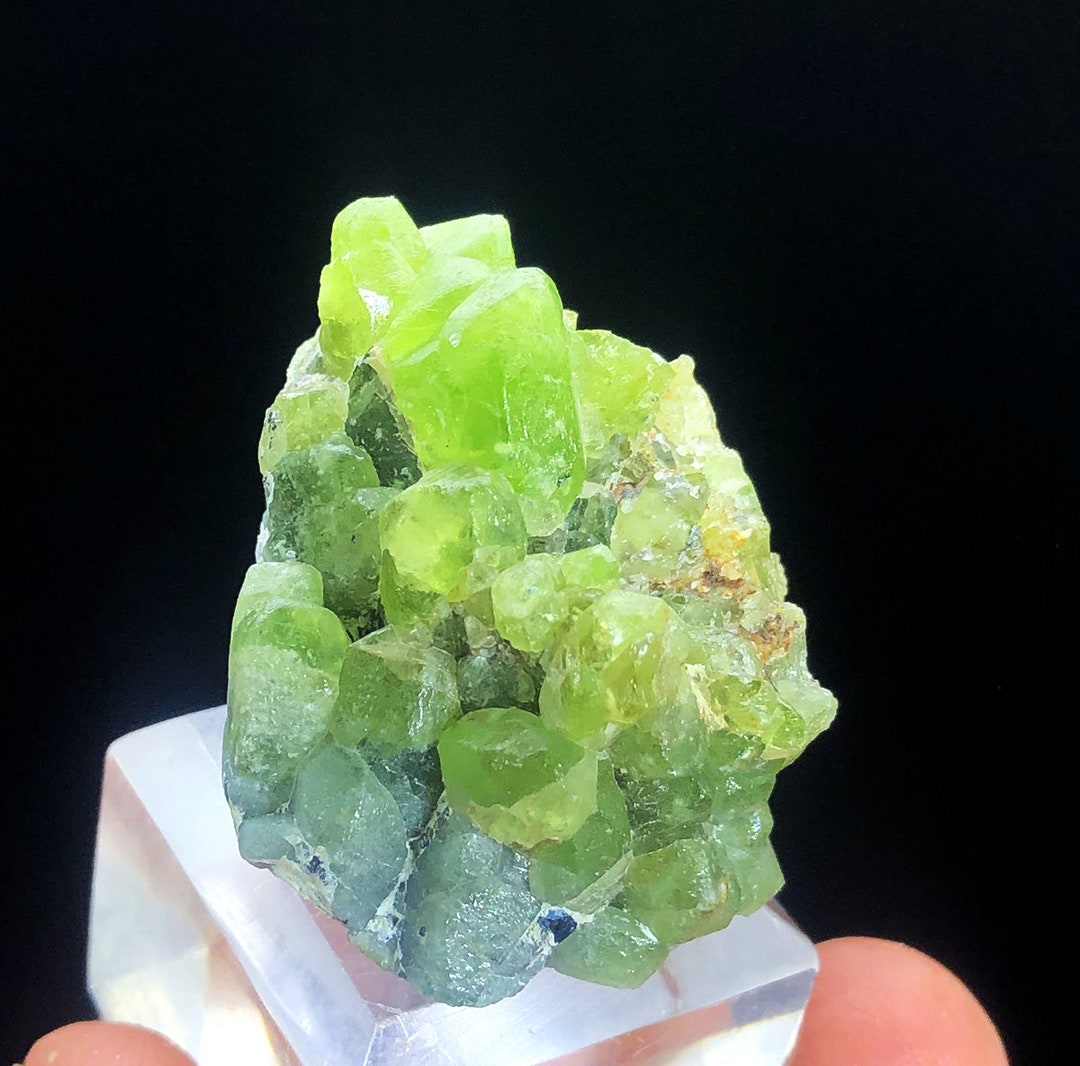 Peridot Crystal ,peridot Specimen,peridot Mineral , Terminated Damage ...