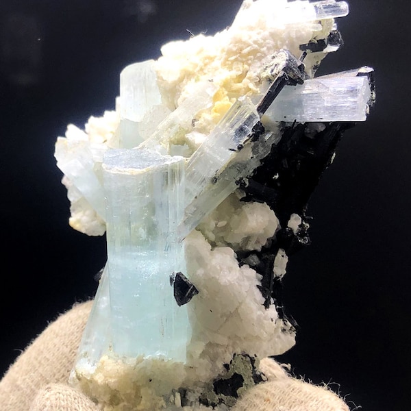 Raw Pollucite Crystal, Pollucite Specimen , Rough Pollucite, Pollucite ...