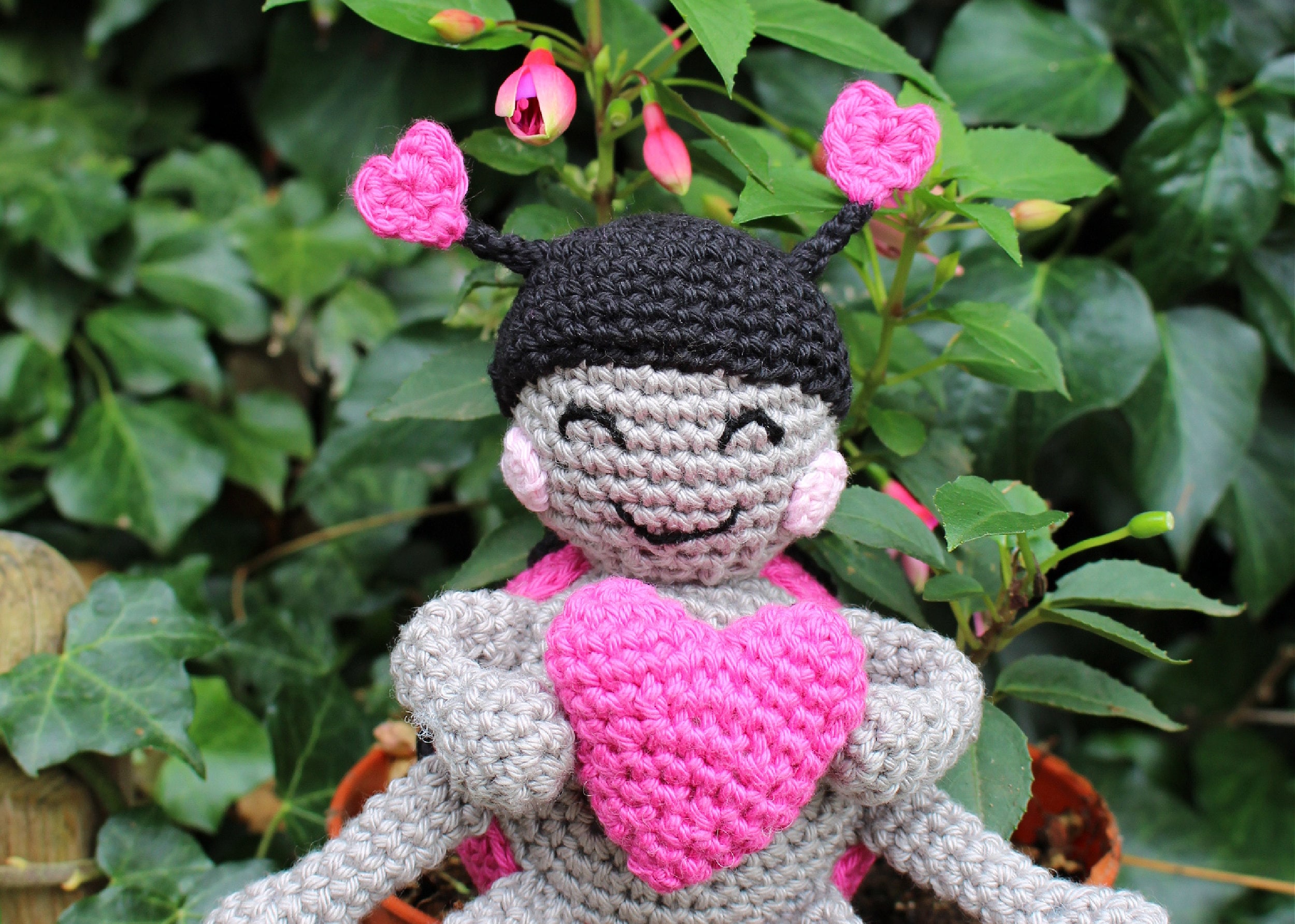 CROCHET PDF PATTERN: Lola the Love Bug | Amigurumi Love Bug, Crochet ...