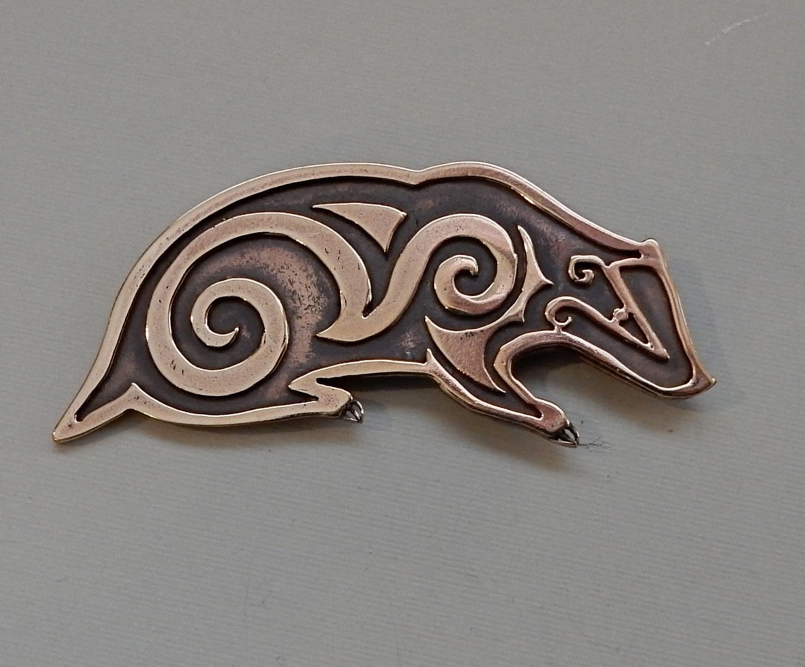 Large Badger Brooch or Pendant in Bronze - Etsy