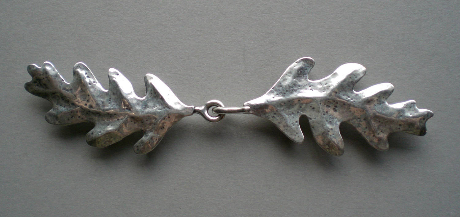 Oak Leaf Cloak Clasp in Bronze or Sterling Silver | Etsy Canada